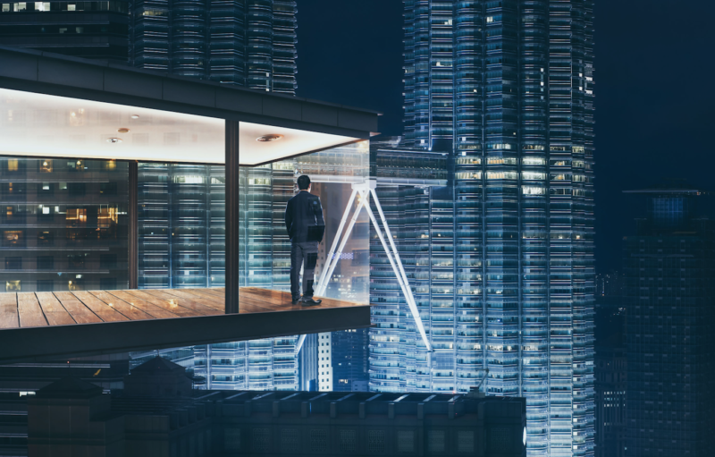 Smart buildings - from smart light management to the connected Internet ...