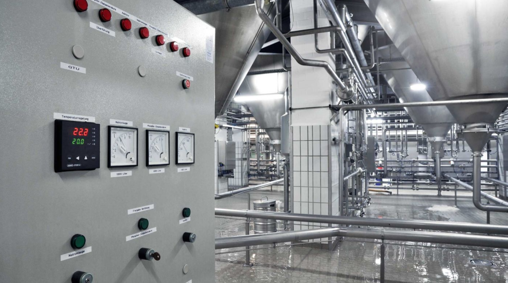 ifm electronic introduces current loop display for 4...20 mA signals ...