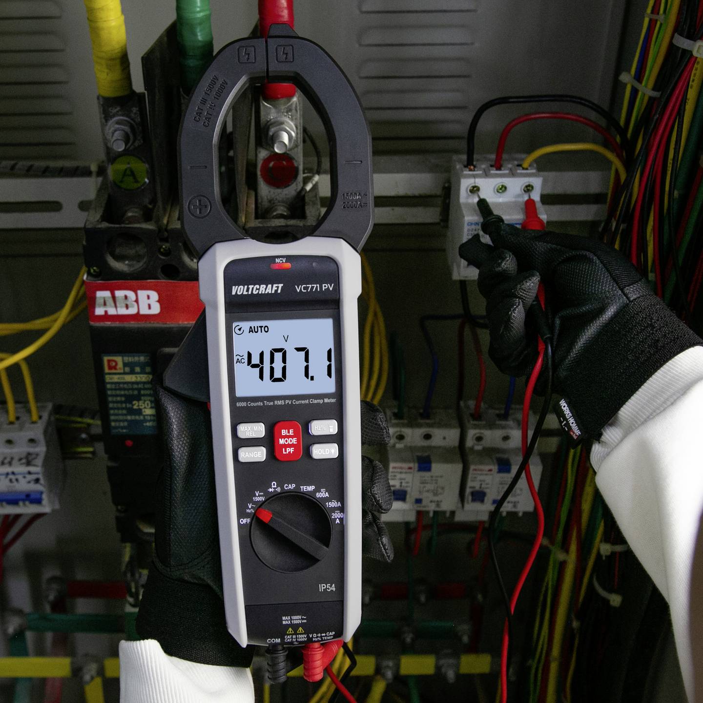 Now Supplied by Conrad: The Voltcraft VC-771 PV High-performance Clamp ...